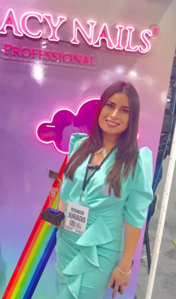 Cosmo Beauty 2023: Un Mundo de Belleza y Creatividad con LEGACY NAILS ...